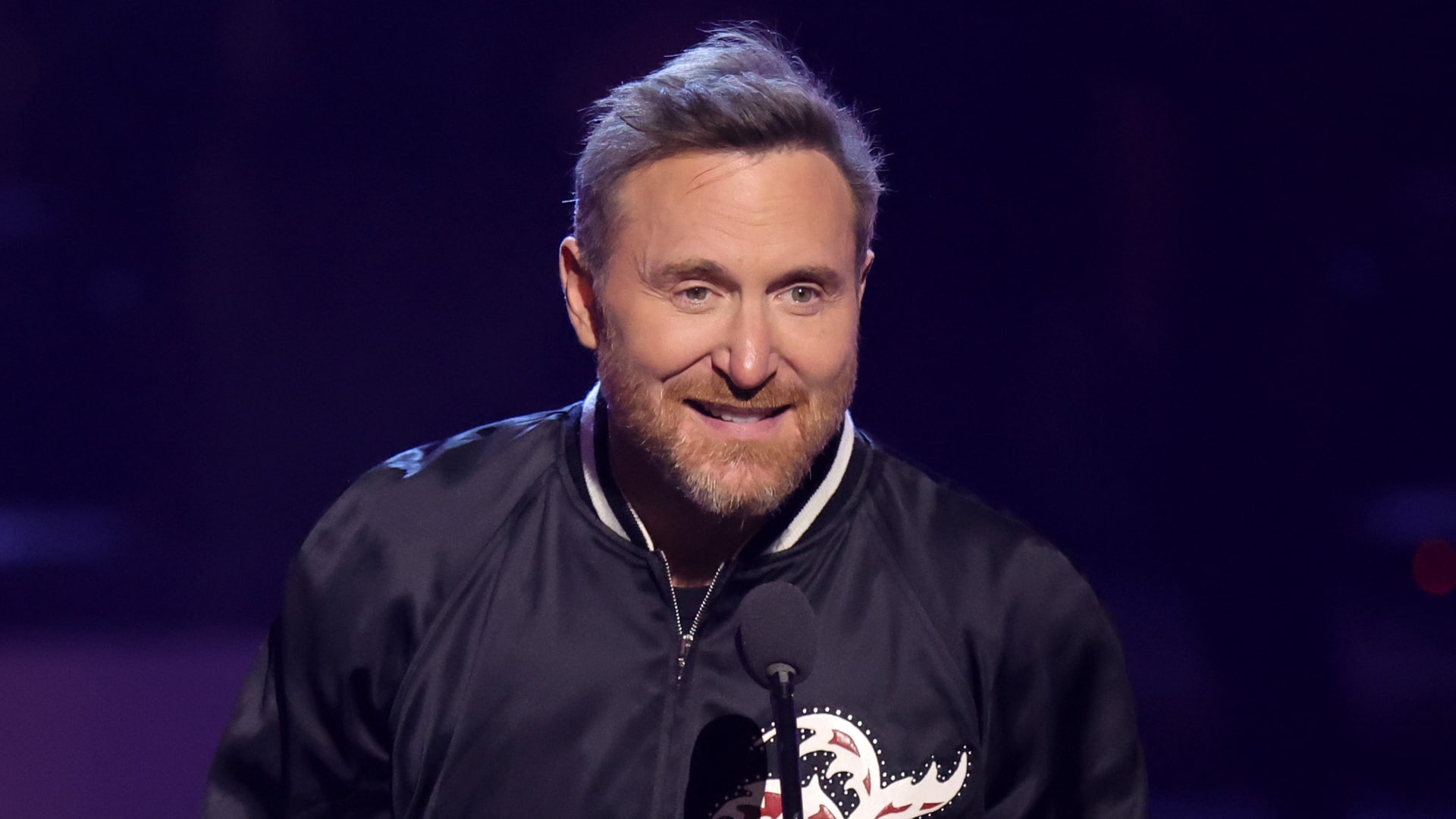 News Kiss | David Guetta - Crazy What Love Can Do | Radio Kiss Kiss